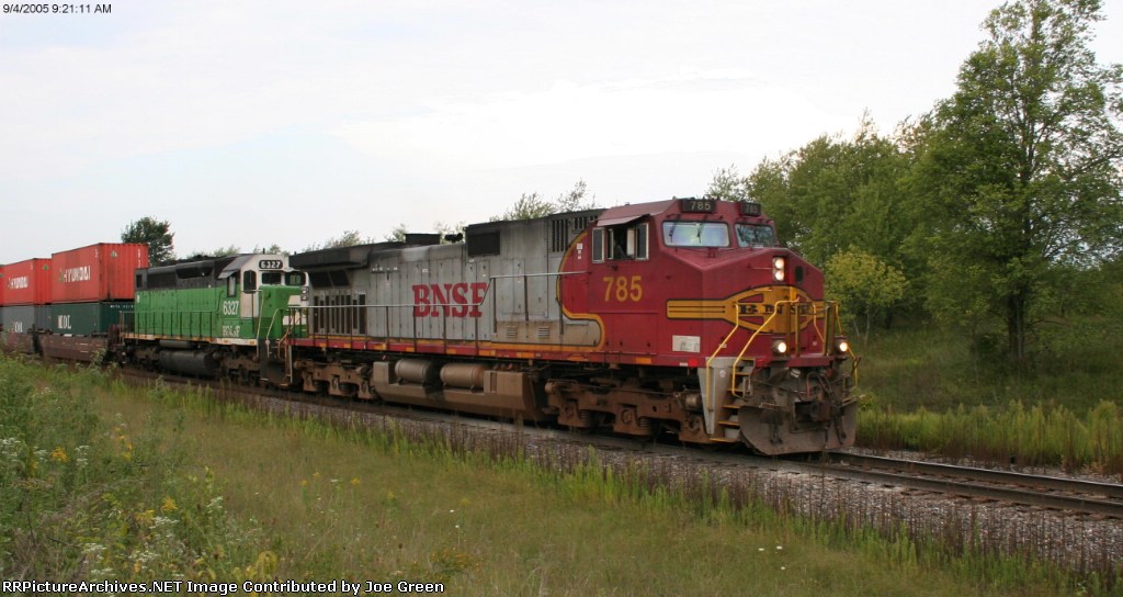 BNSF 785